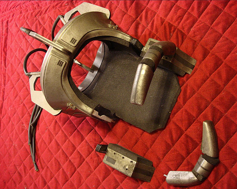 Star Trek Prop, Costume & Auction Authority: Star Trek: First Contact ...