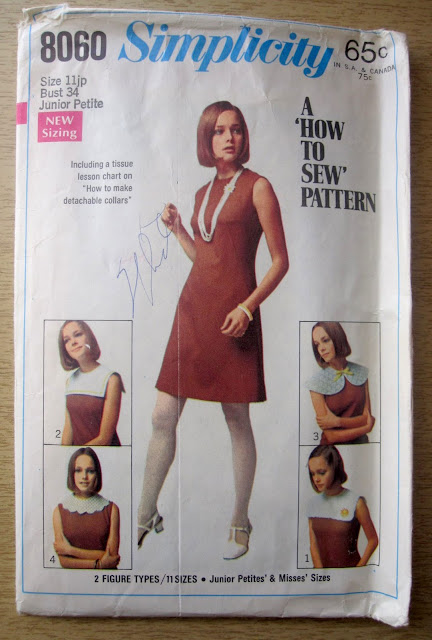 Fun with detachable collars #3: the nautical edition - A Stitching Odyssey