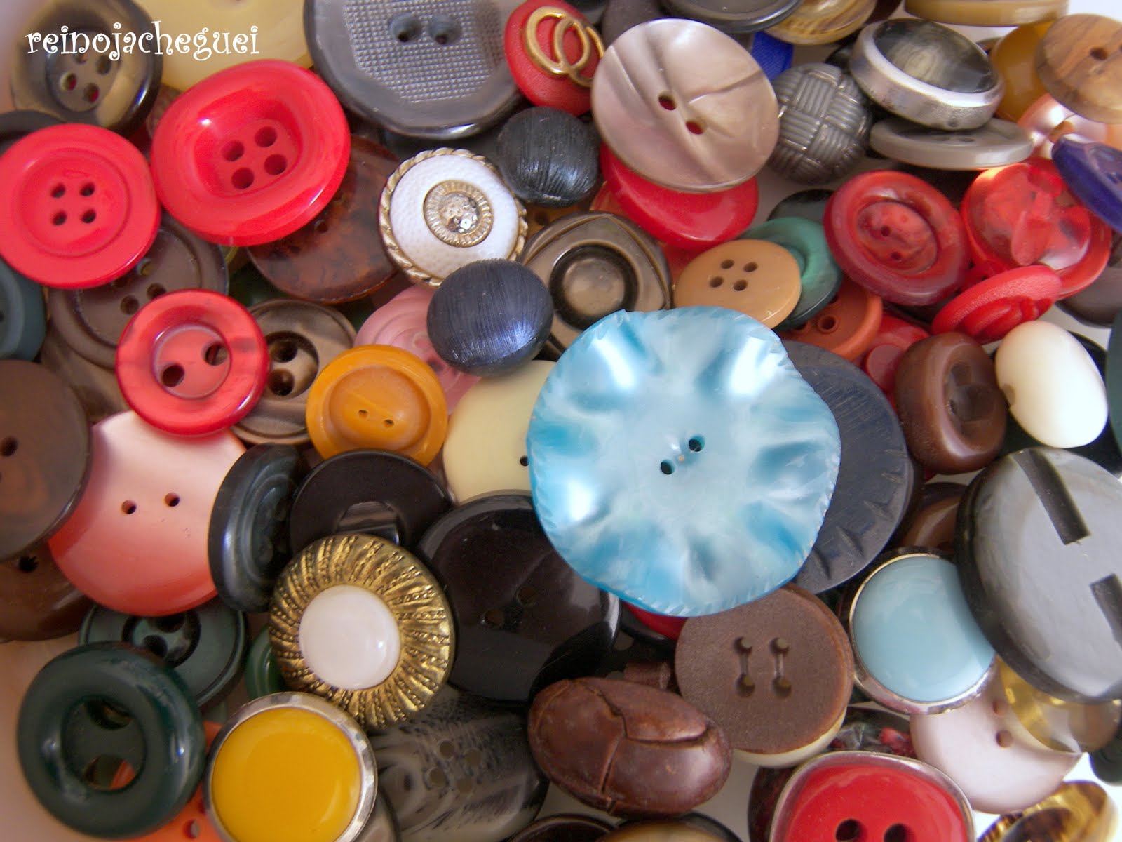 Reino Já Cheguei: Botões antigos / Vintage buttons