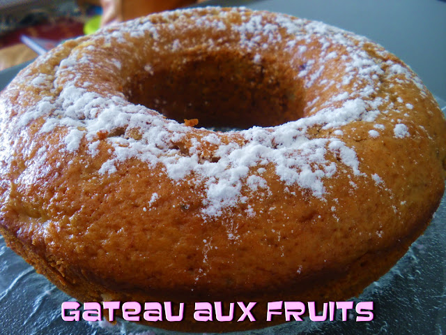GATEAU GAGA - Love cakes: GATEAU AUX FRUITS