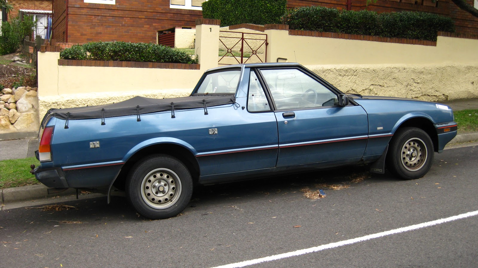 Aussie Old Parked Cars: 1985 Ford XF Falcon S Pack 5 Speed Ute