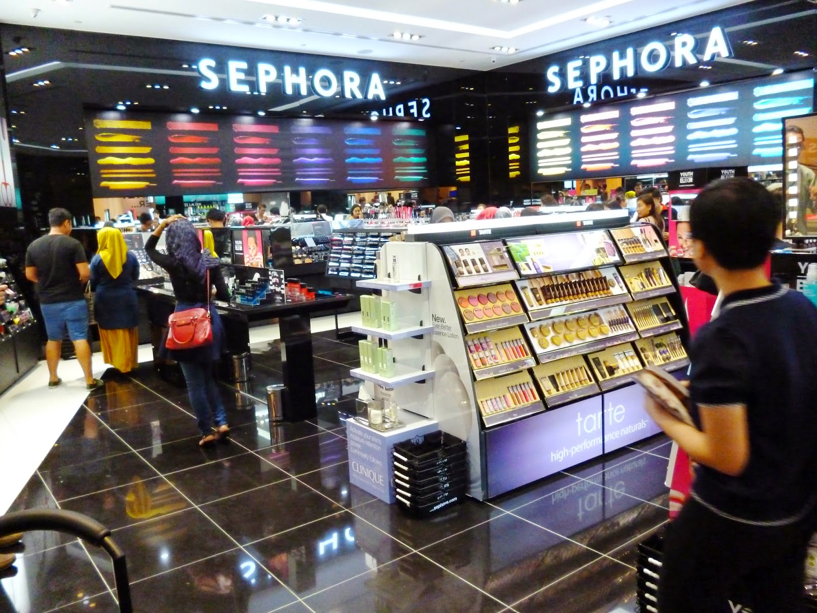 Sephora Branches Out with Nu Sentral Store