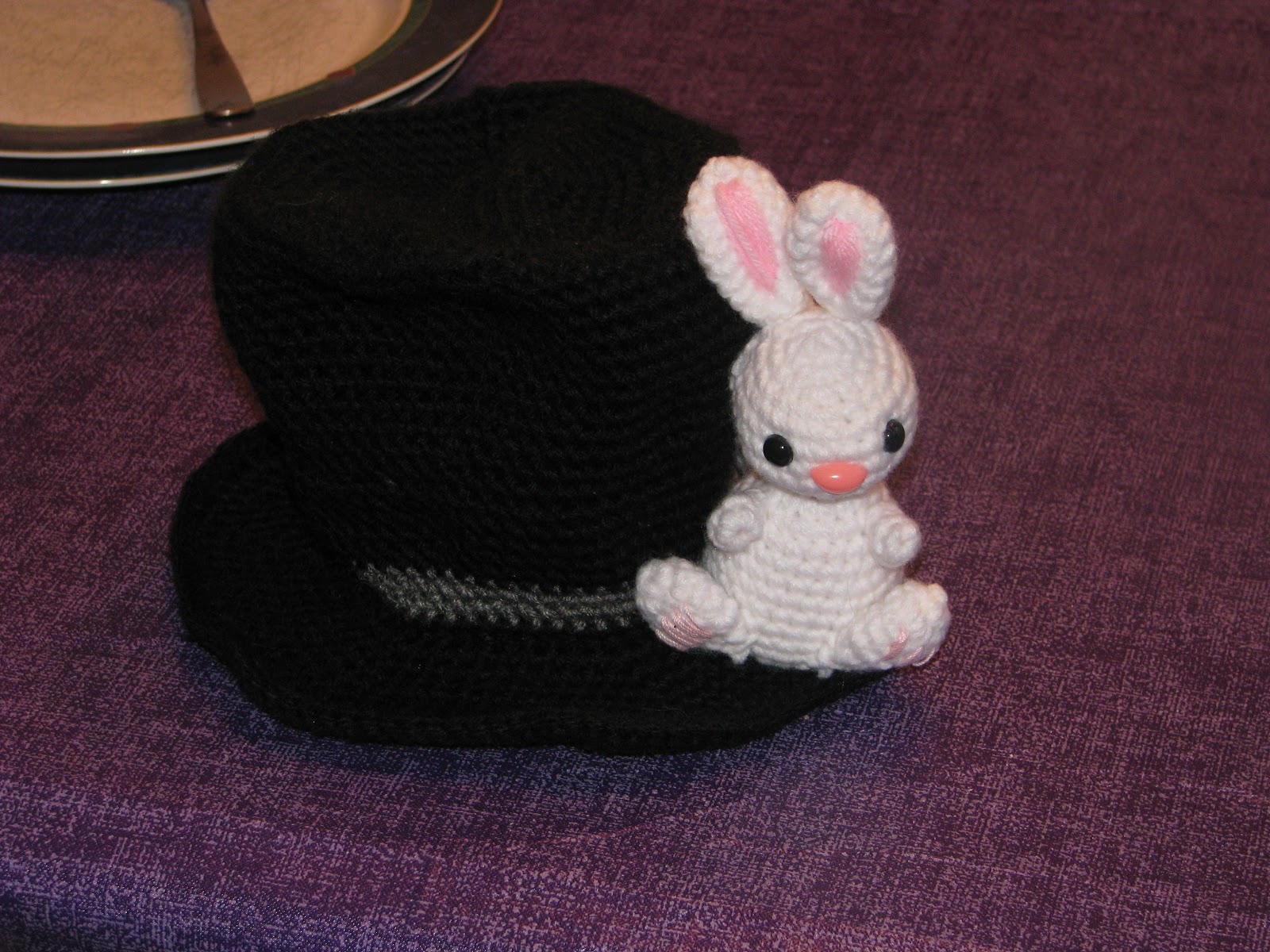 Craft Attic Resources: Magic Hat with Bunny