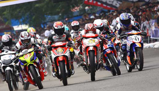 BALAP MOTOR ~ sports extreem