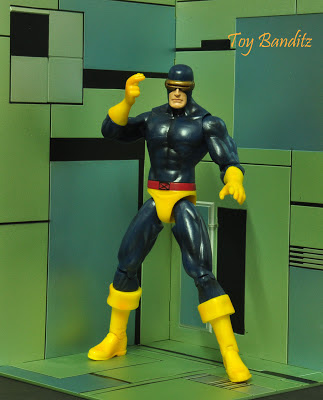 toy banditz: MARVEL SELECT CYCLOPS