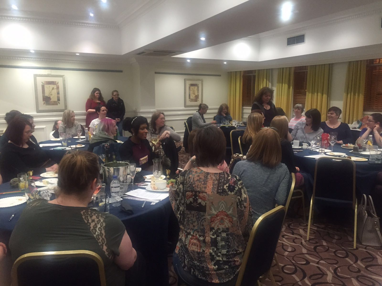 Buns & Roses WI: June 2016