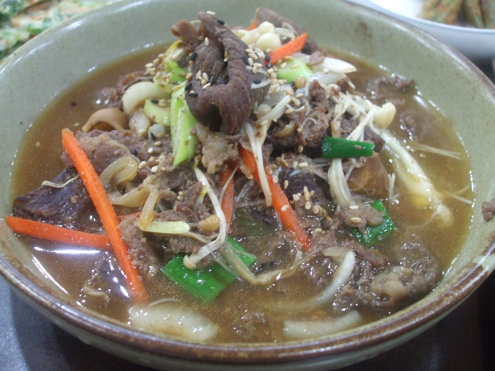 ROKin' Daegu Restaurants: Bulgogi & Bossam Wraps