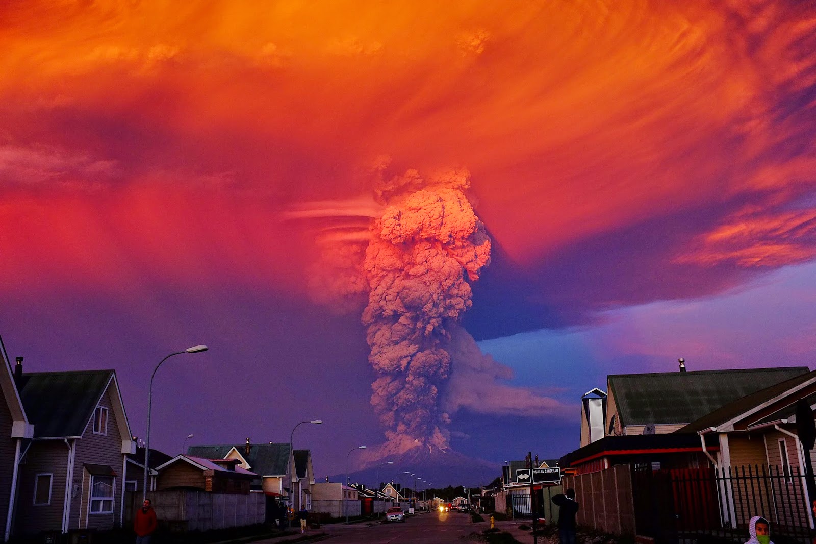 Erupción de volcán Calbuco (Chile 2015)