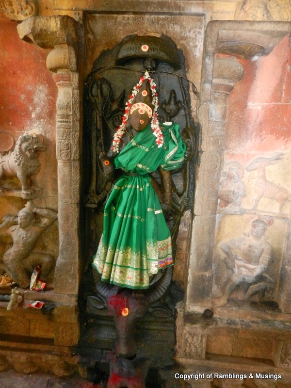 Ramblings and Musings: Pullamangai Temple near Kumbakonam