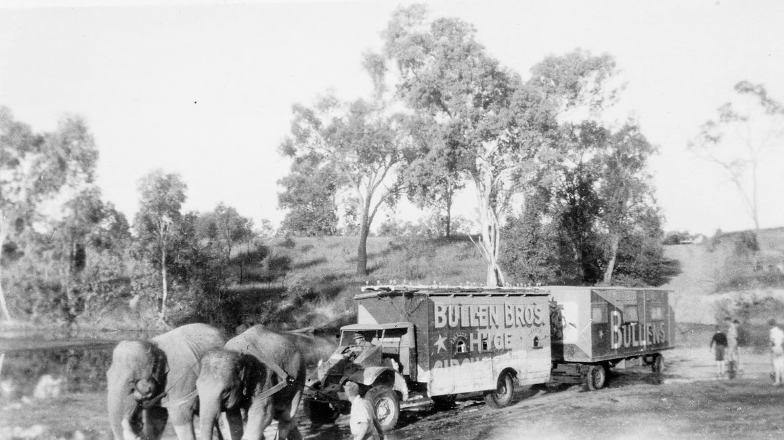 North Queensland History: Bullen Bros. Circus