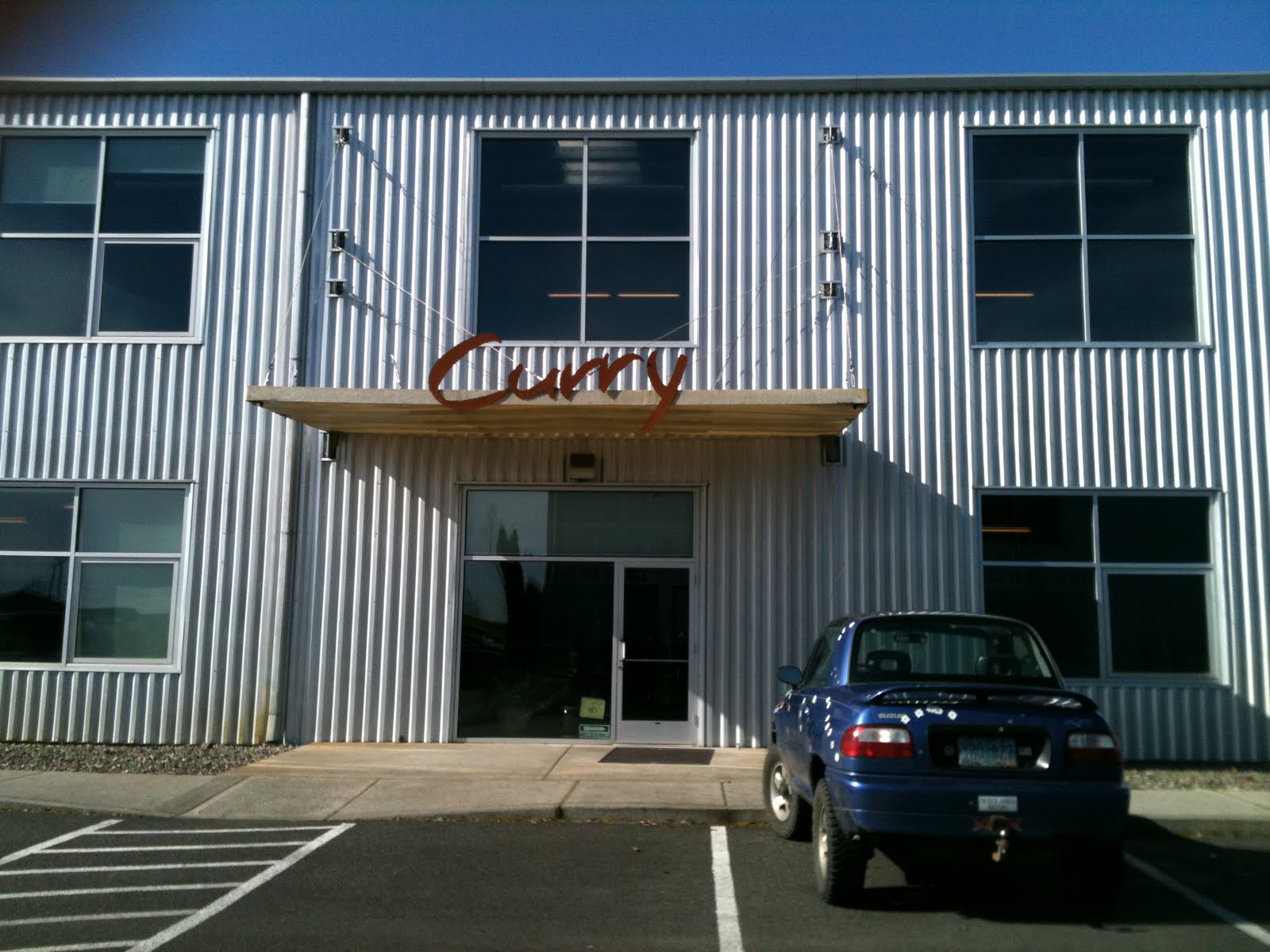 IBEX Puppetry: Michael Curry Design