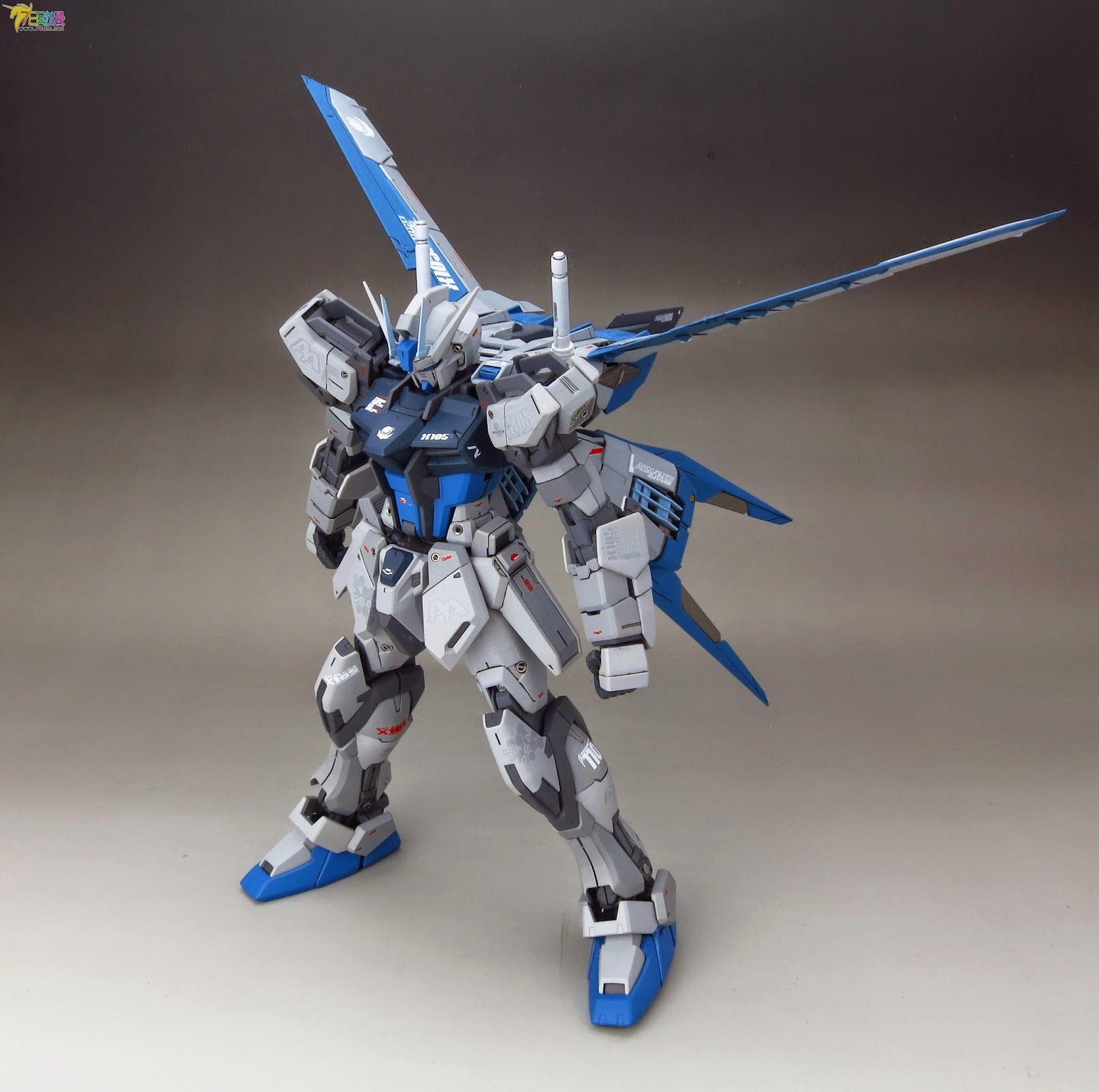 Gundam Family: MG 1/100 GAT-X105 Aile Strike Gundam Ver. RM "Phase ...