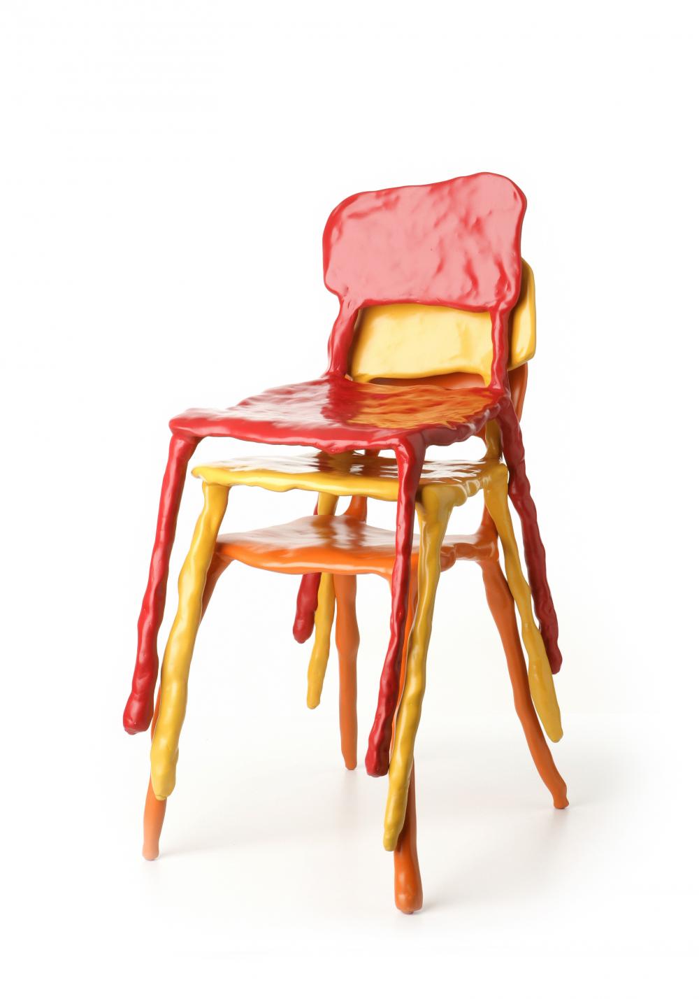 N'HI HA PER A LLOGAR CADIRES: CLAY DINING CHAIR