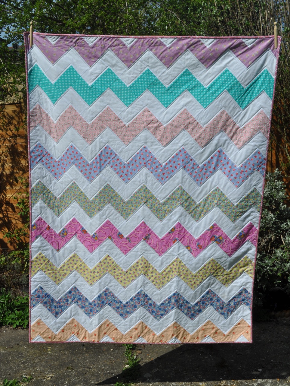 HenHouse Emporium: Rainbow Chevron Quilt