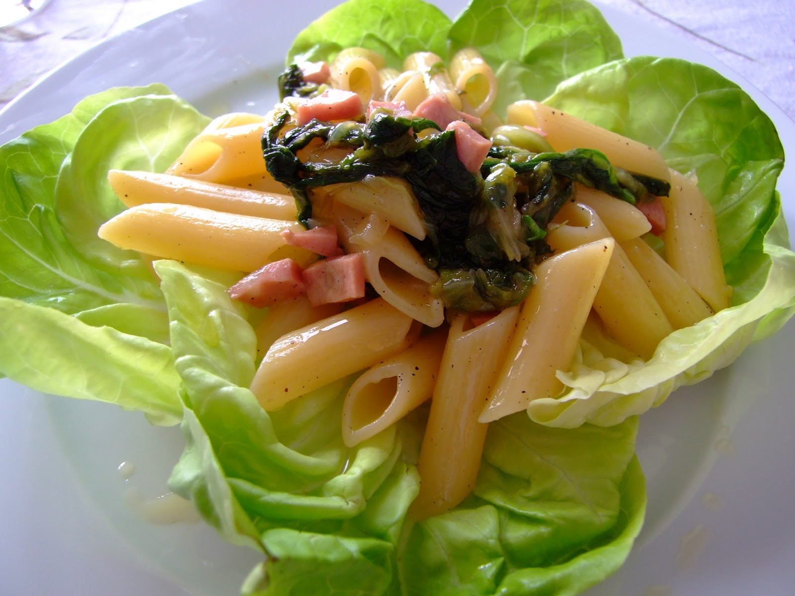 Le ricette di Elisina: Penne Lattuga e Mortadella