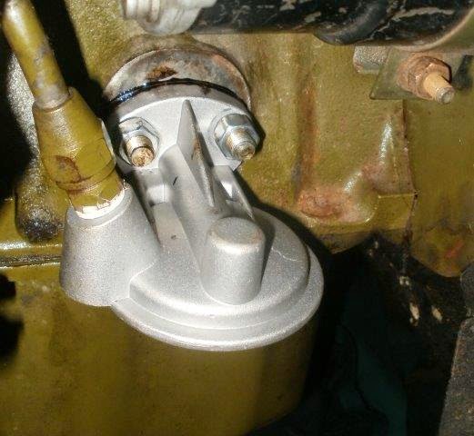 RustyDaytrips.nl: Morris Minor spin on oil filter adapter