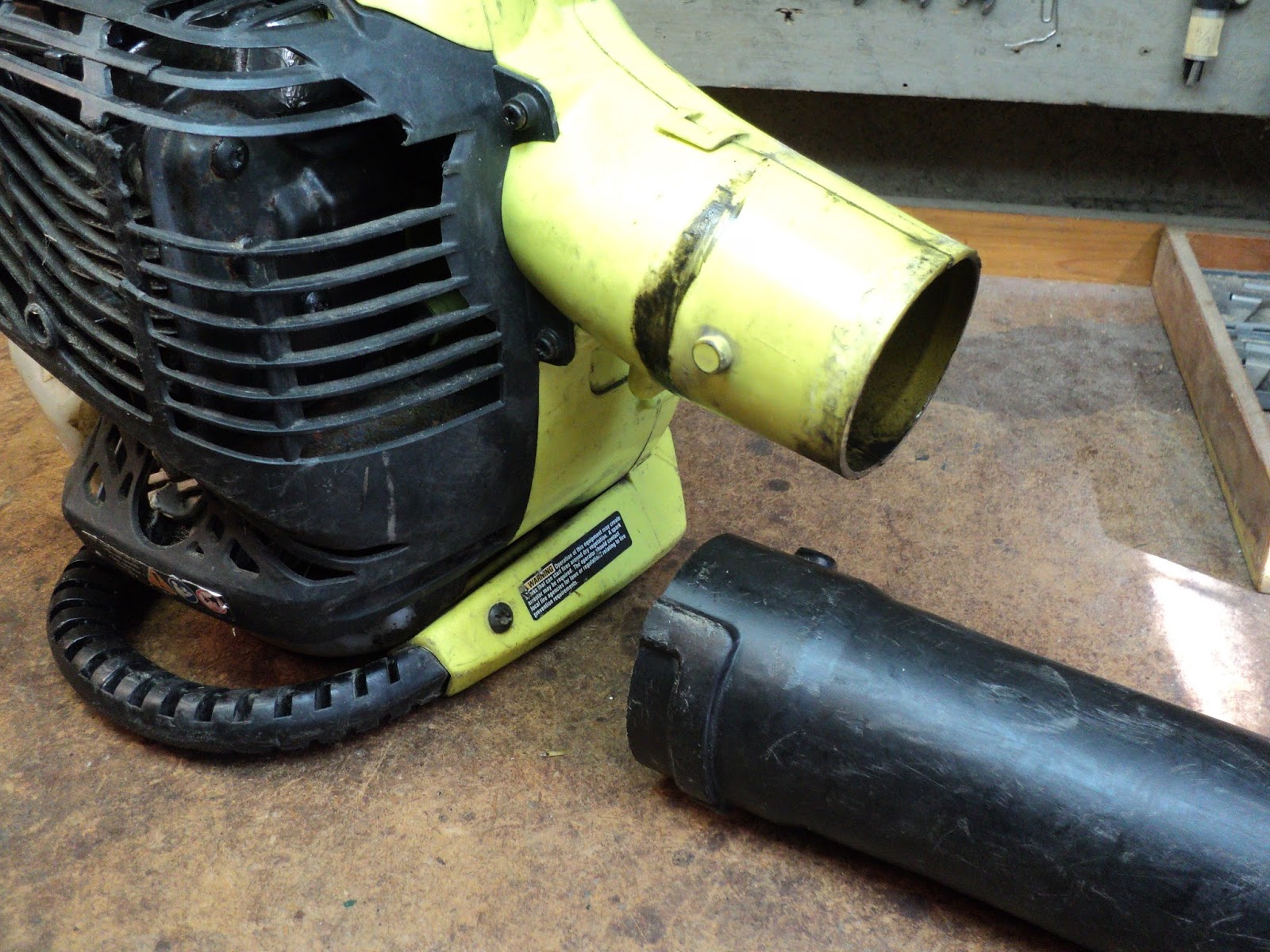 Rouge River Workshop: Ryobi RY09466 Leaf Blower Tear Down