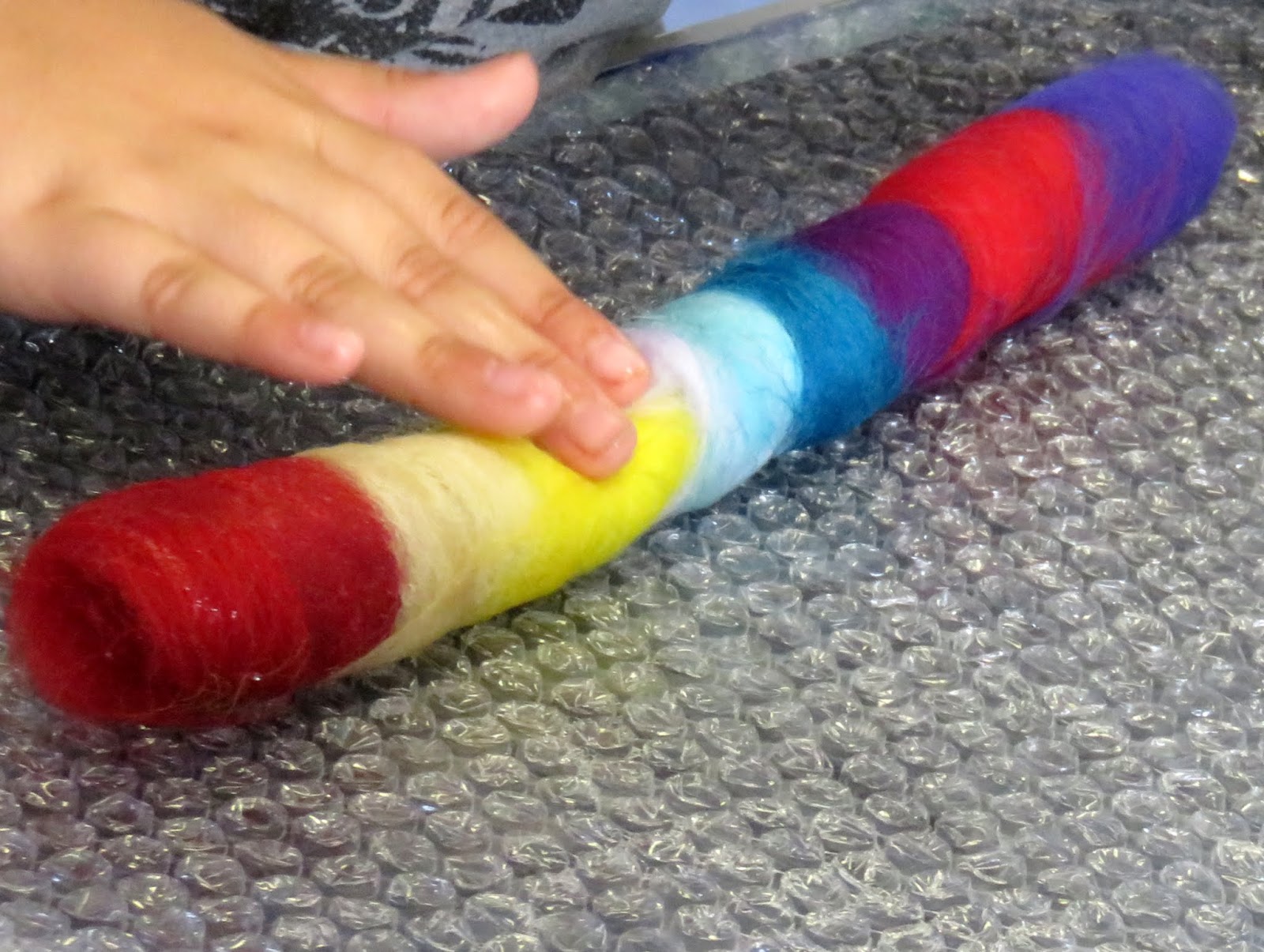 Bodenseewellen: Filzen mit Kindern