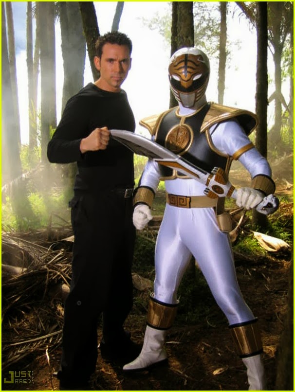 COMIC BOOK ARMY: UNBOXING : POWER RANGERS : SABA SWORD