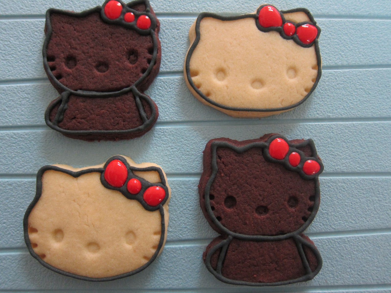 MAS AYU CONFECTIONS: Hello Kitty Cookies