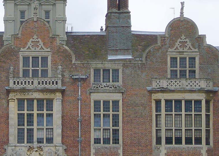 Dolls' Houses and Miniatures: Period Style: Jacobean Architecture 1603-49