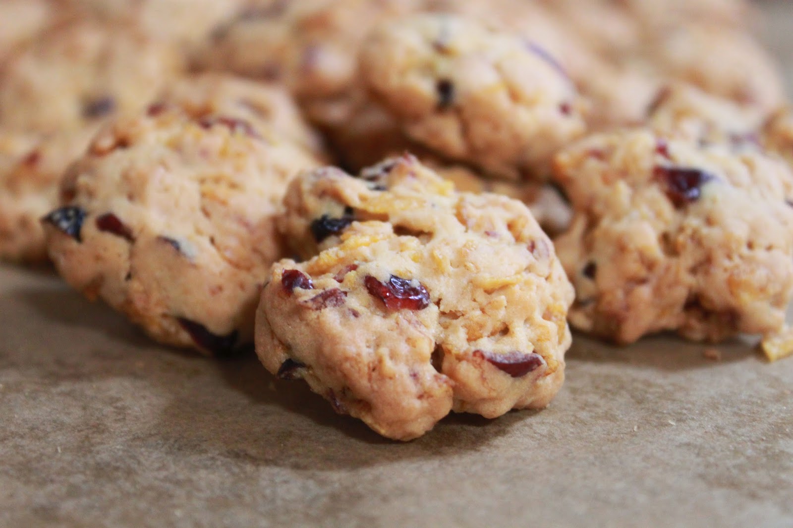 Wen's Delight: Cranberry Cornflakes Cookies