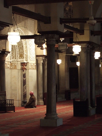 Pusat Rawatan Islam Darul Naim: Sejarah Unggul Masjid Al-Azhar ...