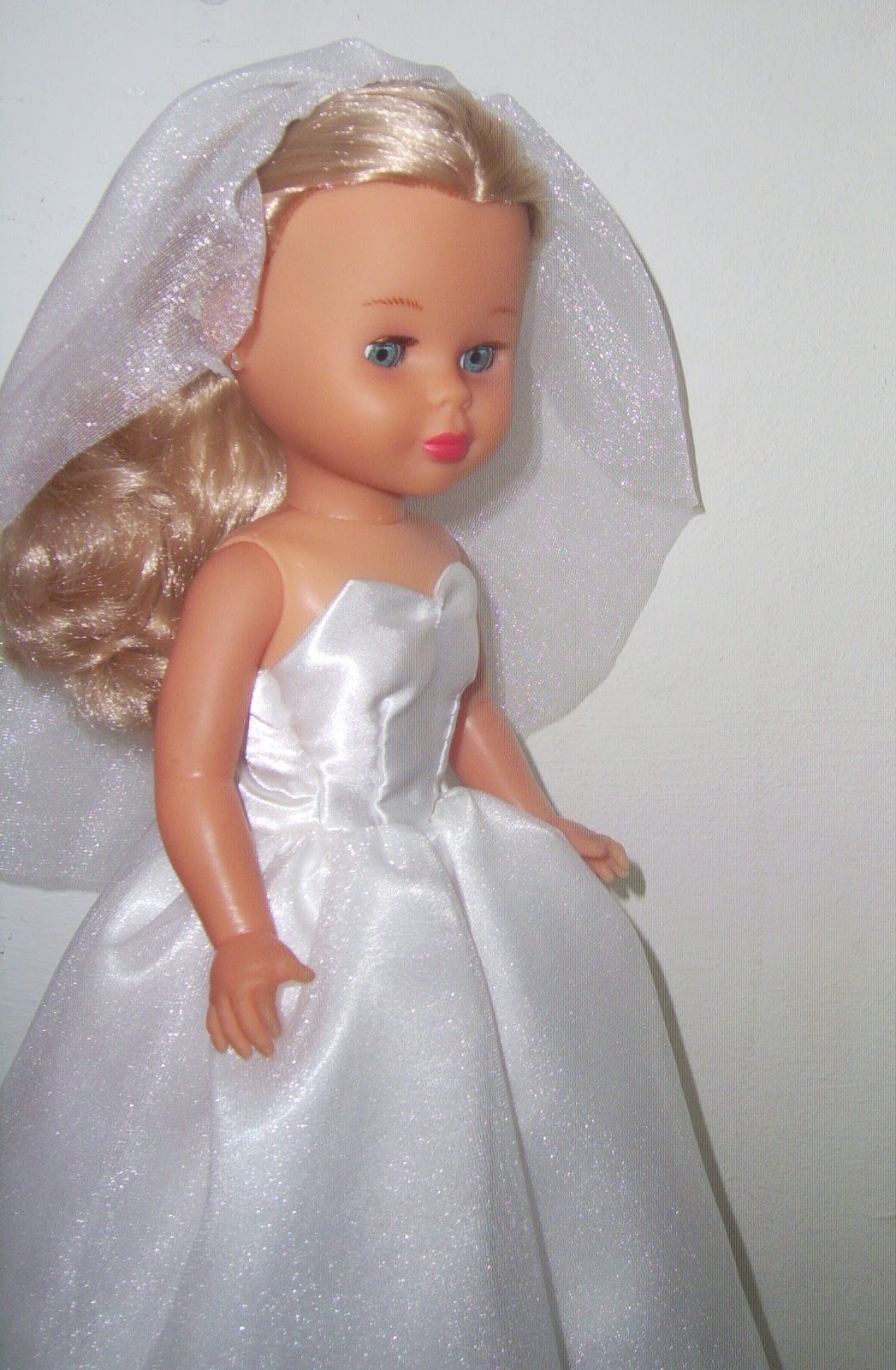 la caja de sorpresas 2: nancy novia.