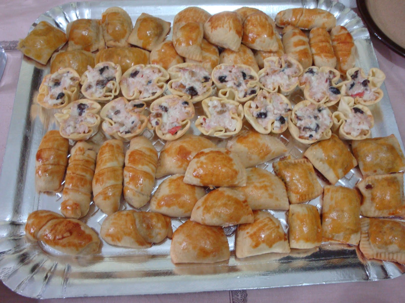 Cozinhando pra ser Feliz: MASSA BÁSICA PARA SALGADOS ASSADOS