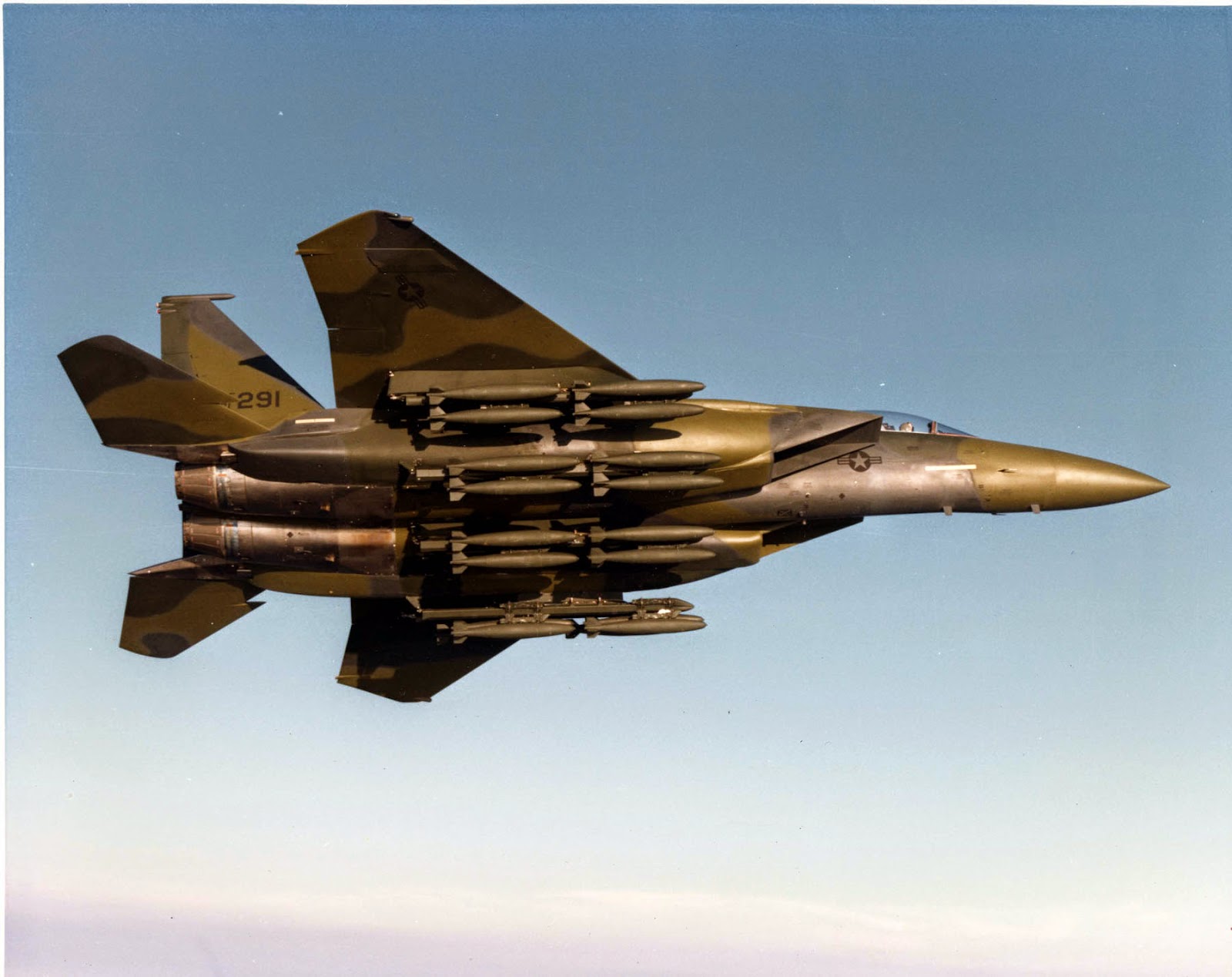 Why Boeing should offer up the F-15SE to Canada.