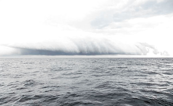 Formasi Awan luar biasa - Saksikan kebesaran Allah ~ K R I S T A L - T ...