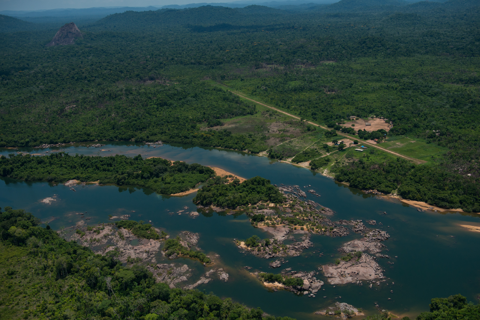 How to Raise Children the Amazon Way - Outnumbered 3 to 1