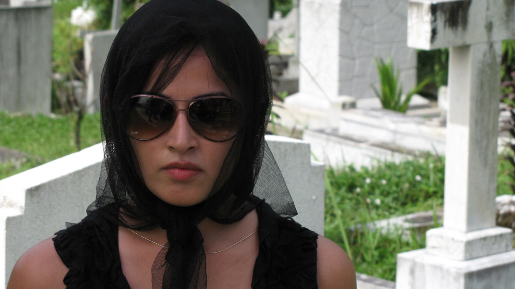 Chikki Mukki Movie Images Stills - Hot PHOTOSHOOT Bollywood, Hollywood ...