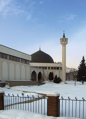 Welcome to the Islamic Holly Places: Al-Rashid Mosque (Edmonton) Canada