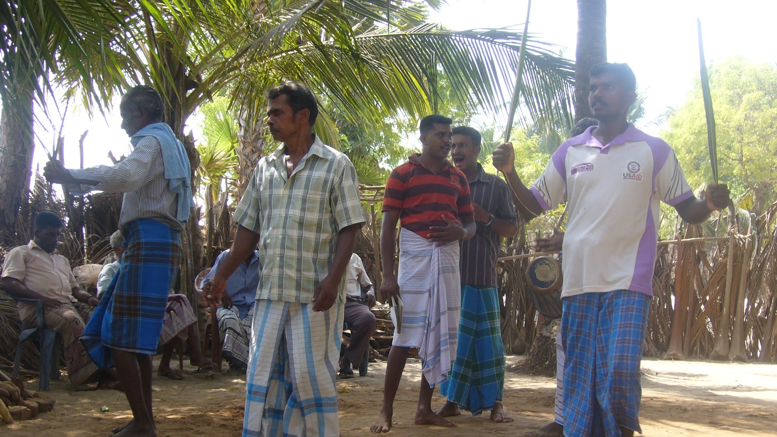 Third Eye: ANNAVIYAR IS TRAINING THE KOOTHTHAR WHILE ANOTHER KOOTHTHAR ...