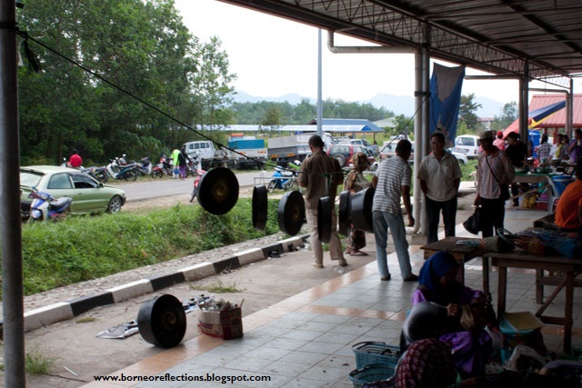 Borneo Reflections: Tamu - Nabawan Town