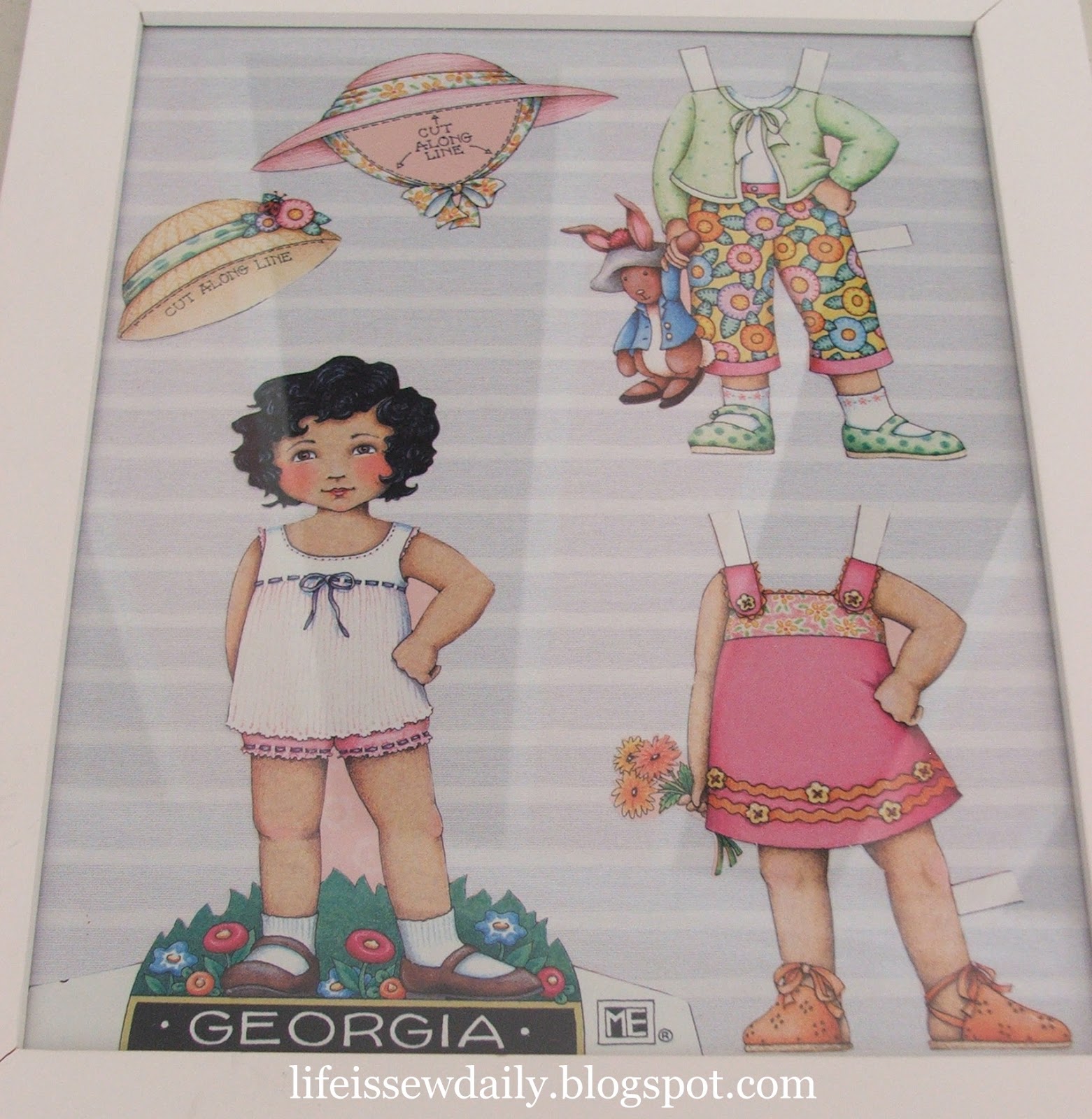 Life is {Sew} Daily: Paper Doll Wall Art {Tutorial}