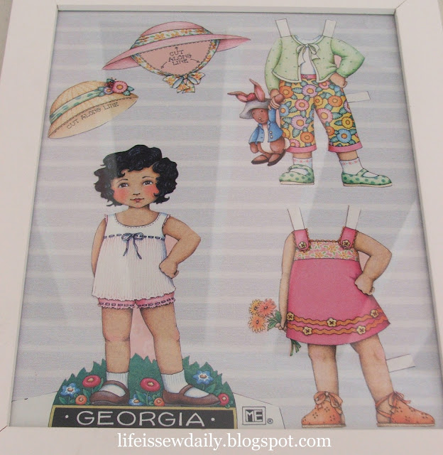 Life is {Sew} Daily: Paper Doll Wall Art {Tutorial}
