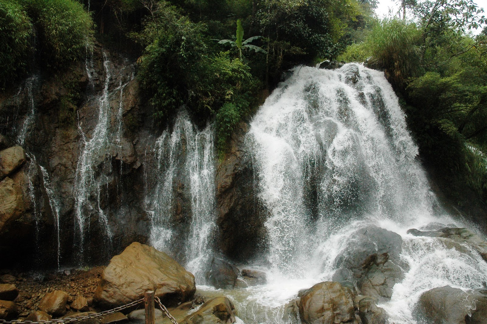 SEAsia Again!: Outside Sapa -- Cat Cat village