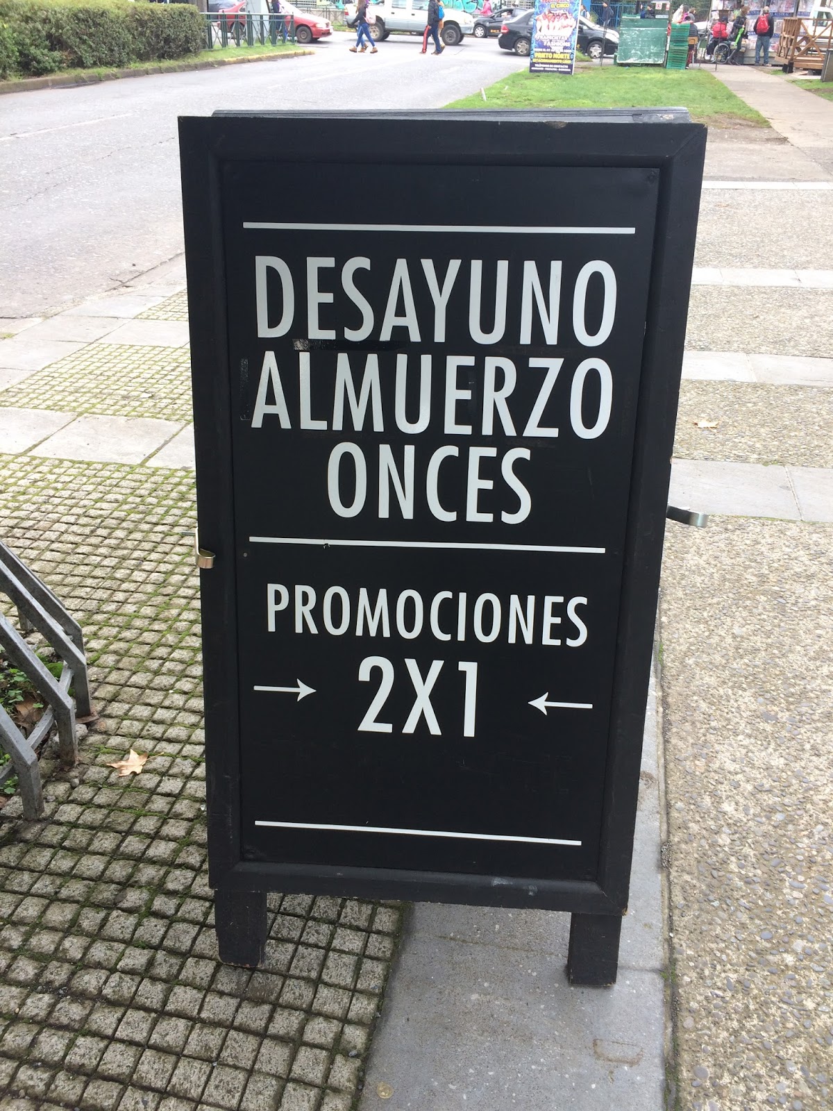 ALGUNAS DE LAS COSAS QUE ME GUSTAN: Tomar Once en Chile