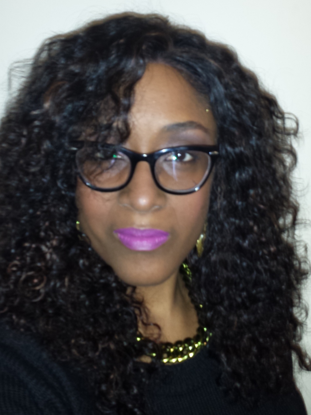 Made-up Hair Style: Sensual's Vella Vella Passion Wave & Fierce Lips