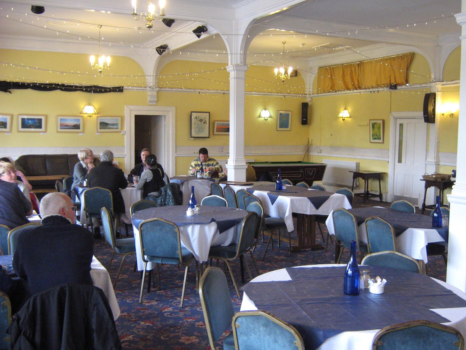 Aberystwyth Pubs Guide: Devil's Bridge - Hafod Hotel (Three Bridges Bar)