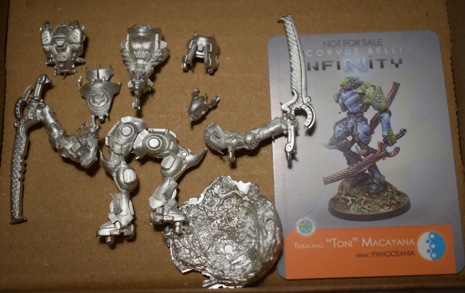 Lead Rising: Infinity - Limited Edition Models