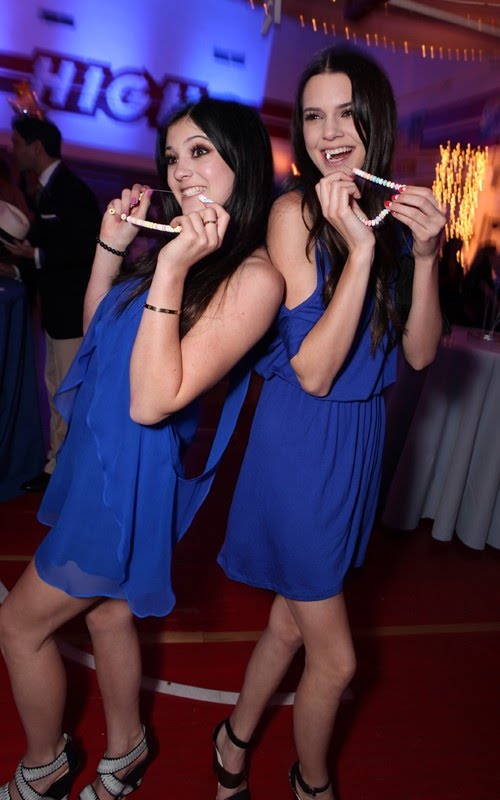 Kendall & Kylie Jenner: Pretty For "PROM" | Celebrity Update