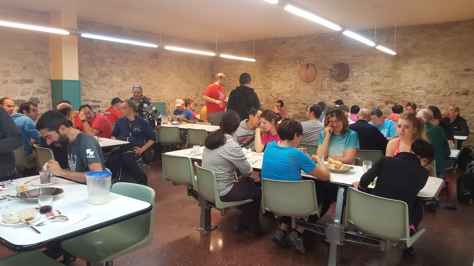 Atzegi Mendian: Albergue de Barria (Araba). 22, 23 y 24 junio 2018 ...