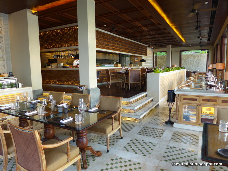 Sundara Restaurant and Bar, Dinner, Four Seasons Resort Jimbaran, Bali, Indonesia - The Yum List
