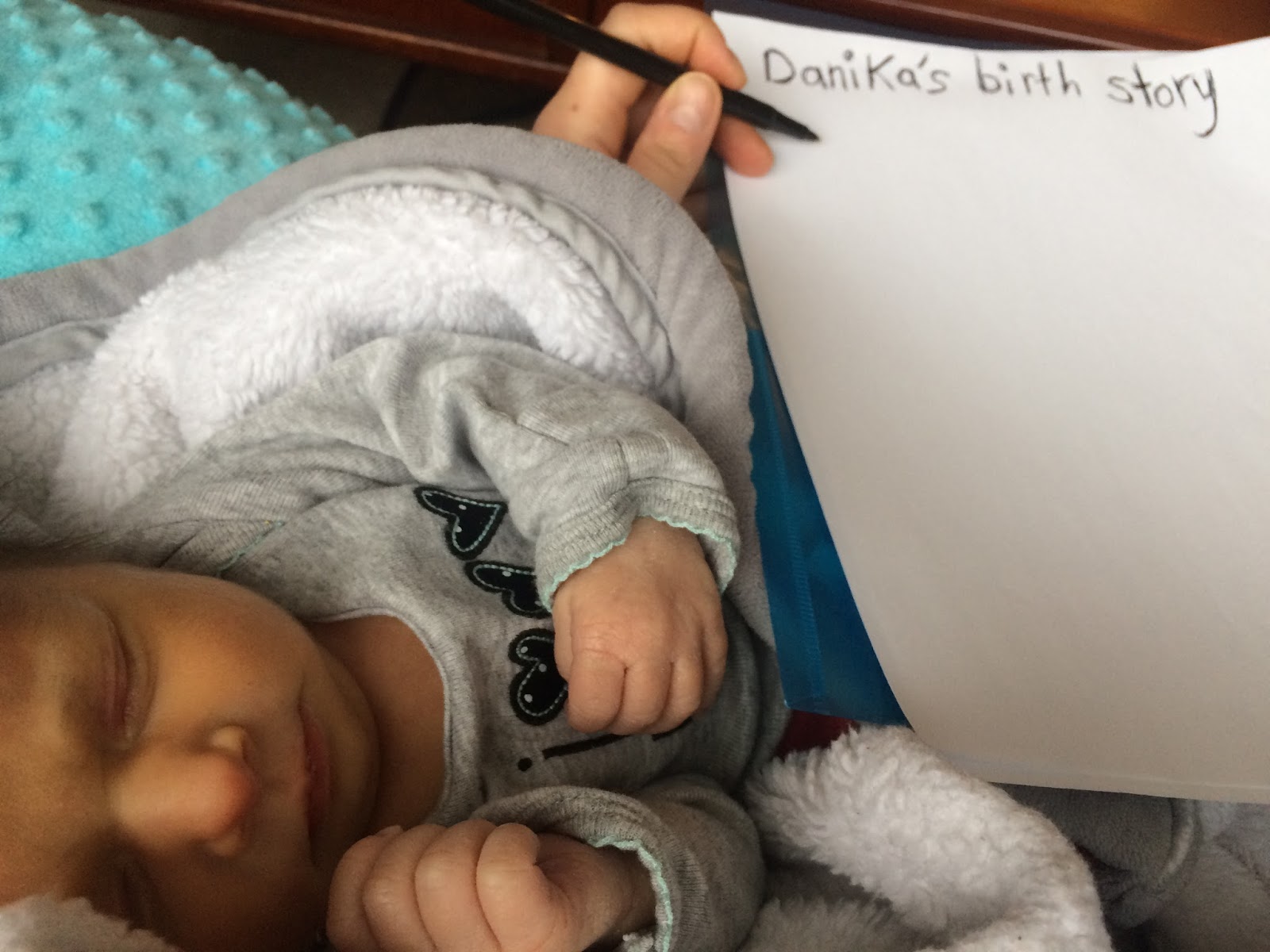 torthúil: Night of the full moon: Sprite's breech birth story.