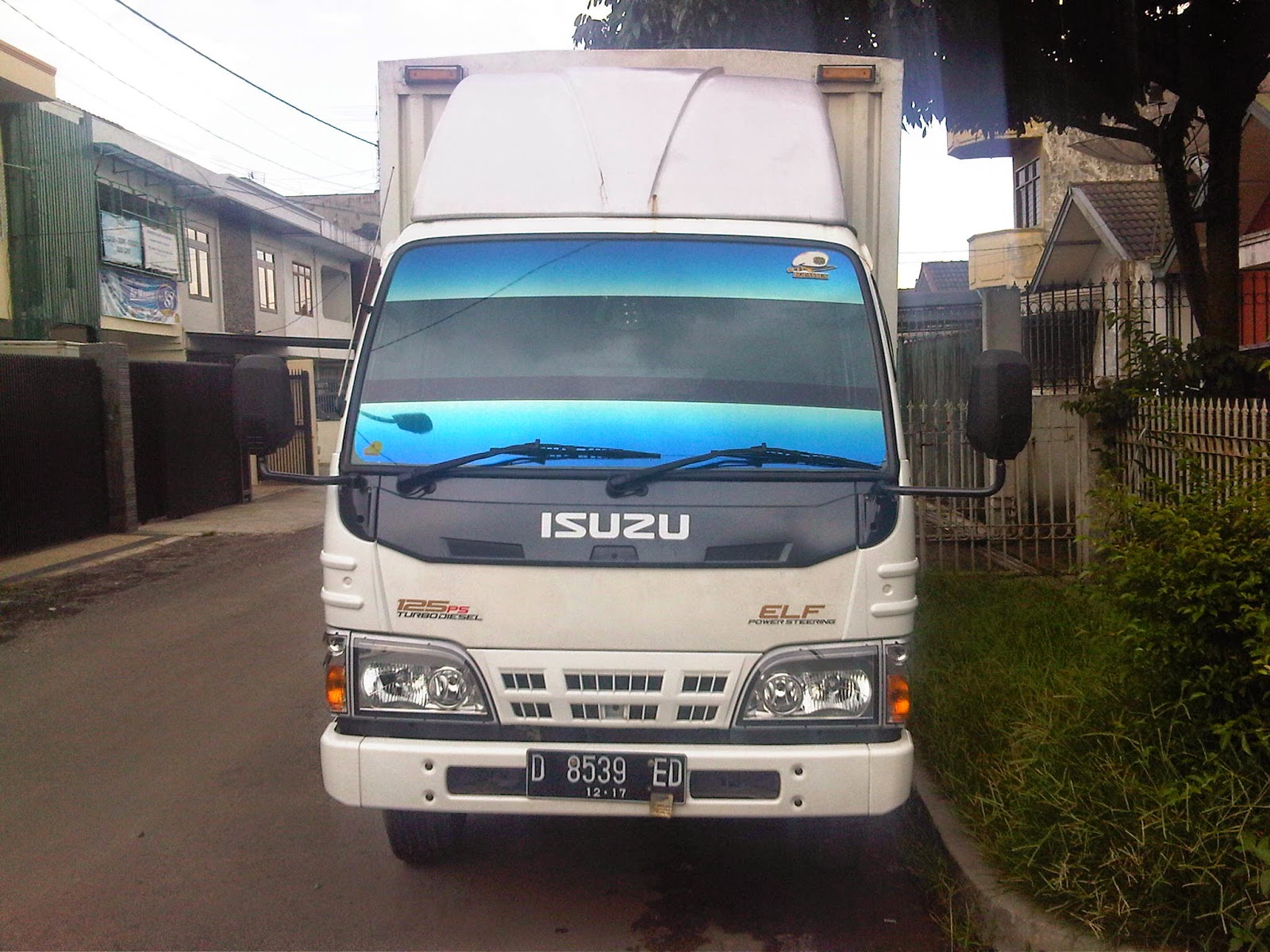 SEWA TRUK BOX DOUBLE/ENGKEL 081221919107: Rental mobil box di Bandung