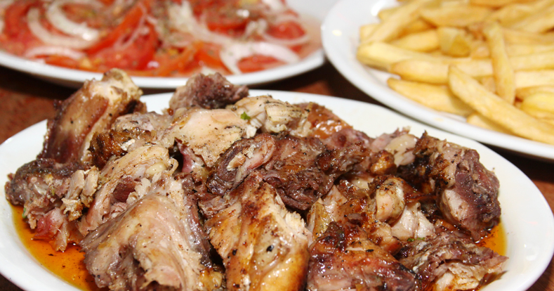 Receitas de Portugal: FRANGO ASSADO Á GUIA