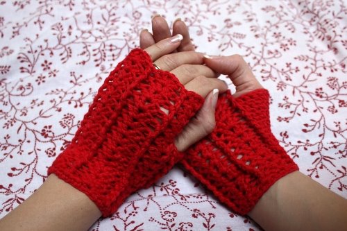 Tina's handicraft : 29 designs for gloves